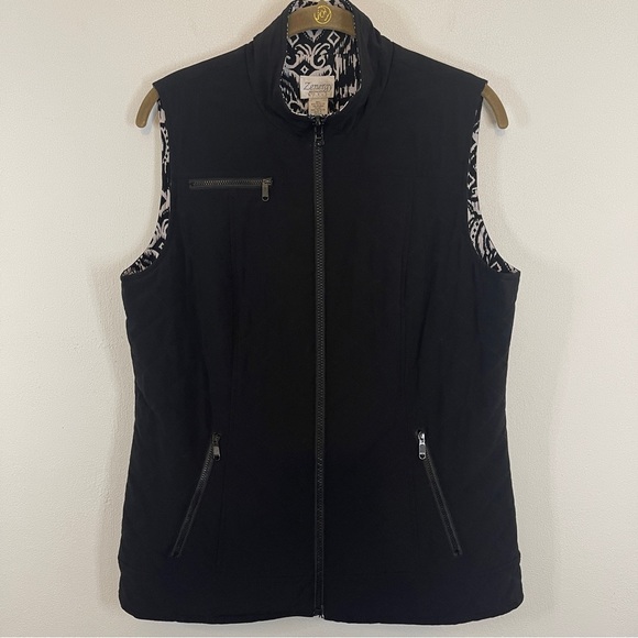 Chico's | Jackets & Coats | Chicos Zenergy Black And White Geometric ...